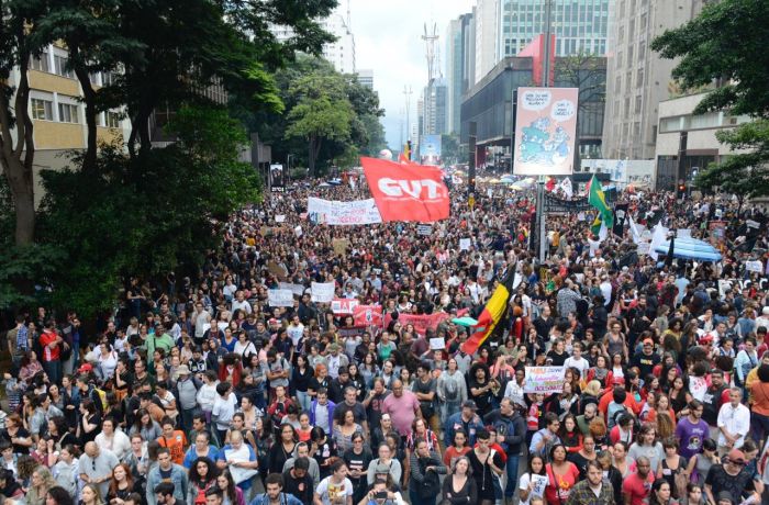 Voltaremos às ruas com os estudantes no dia 30 de maio - Sinergia Bahia
