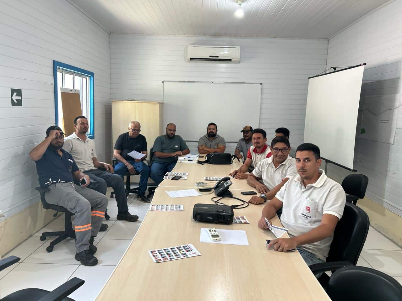 Eletricitários da Brennand energia aprovam pauta de reivindicações ...